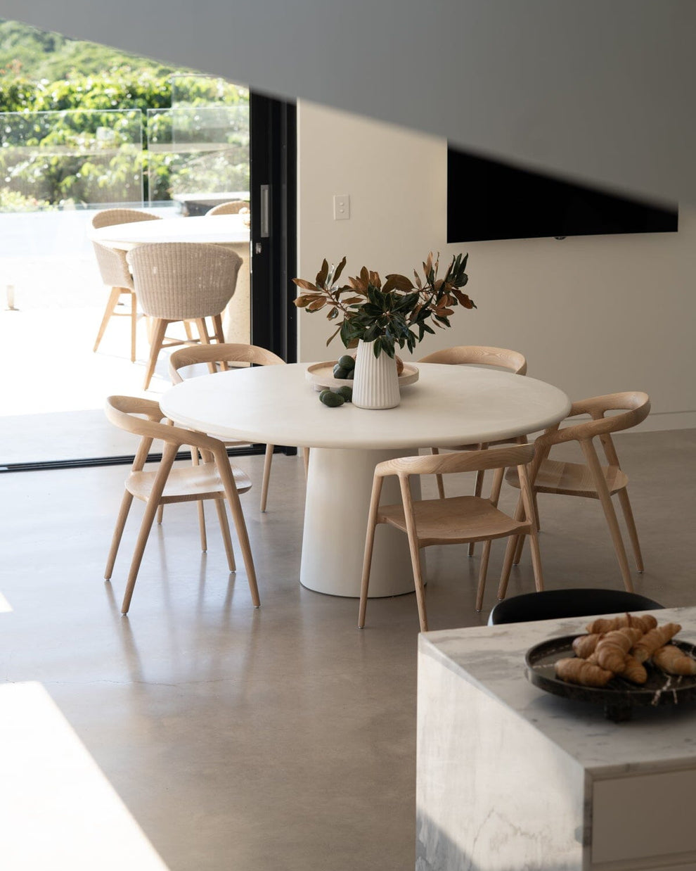 Elio Round Dining Table – Seashell Microcement | Sun Republic – SUN ...