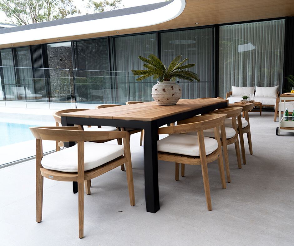 Outdoor Teak Extension Table | High Grade Teak & Aluminum | Extendable ...